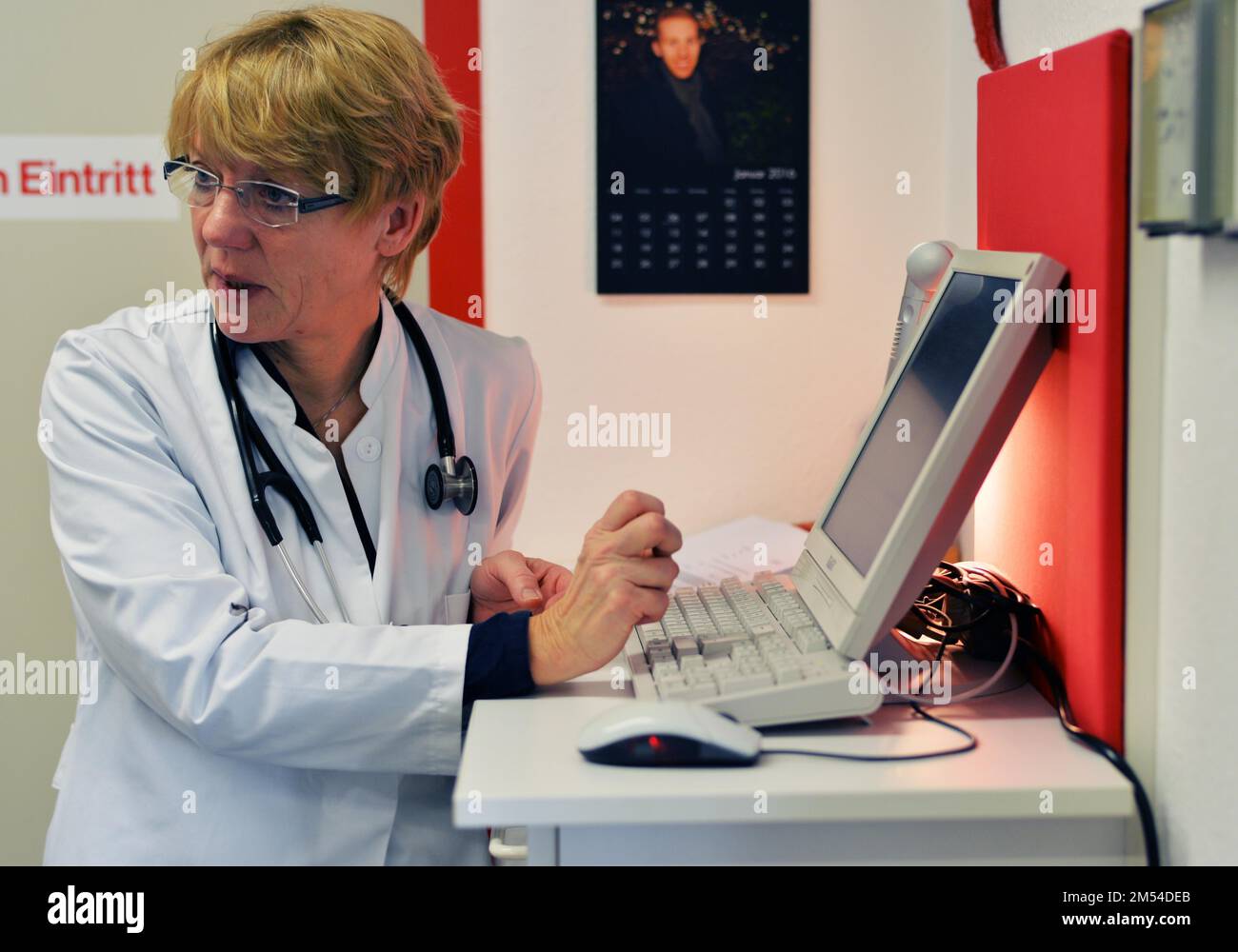 Family examination hi-res stock photography and images - Alamy