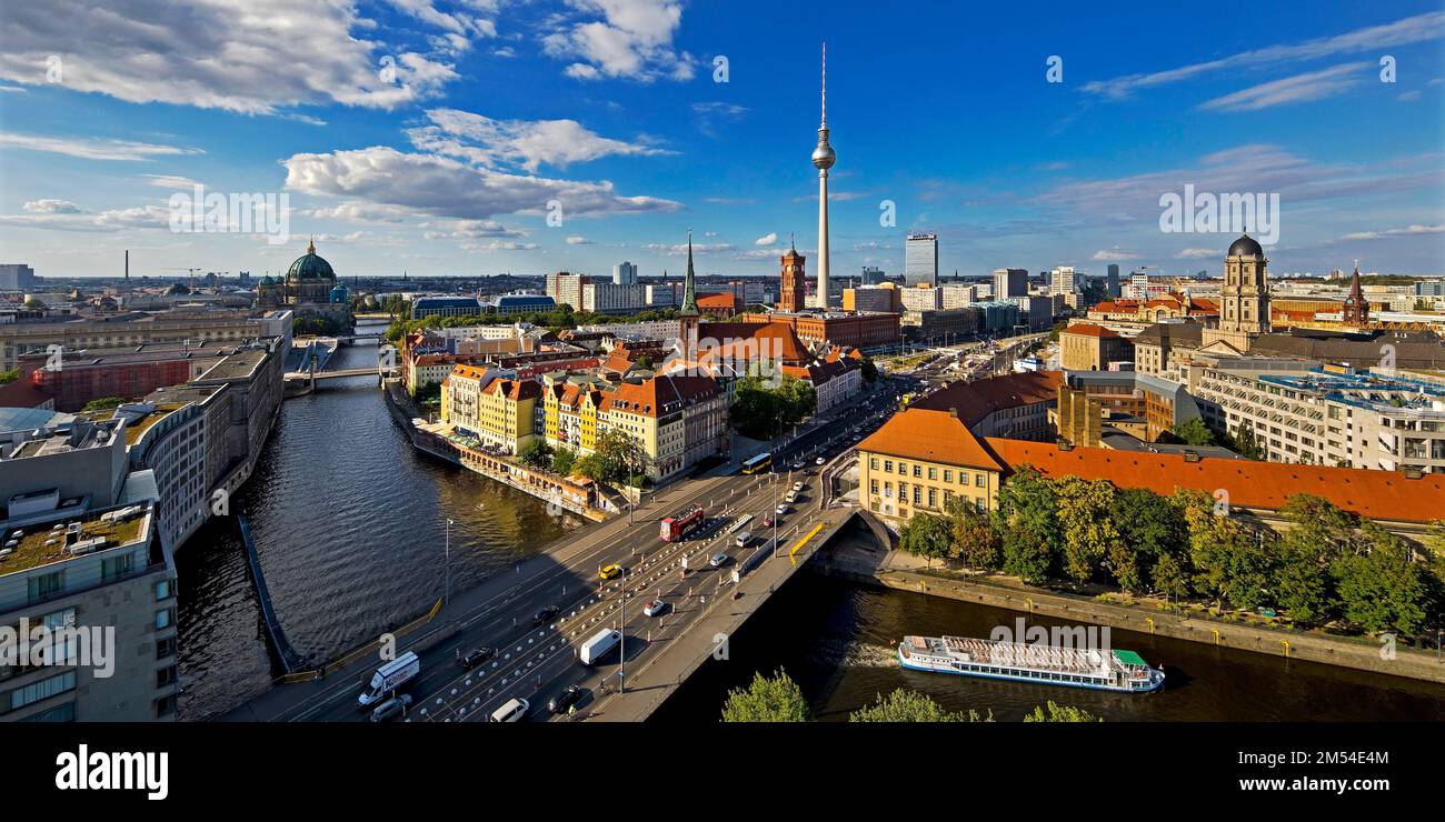 City panorama with Spree, Cathedral, Nikolai Quarter, Red Town Hall, TV ...