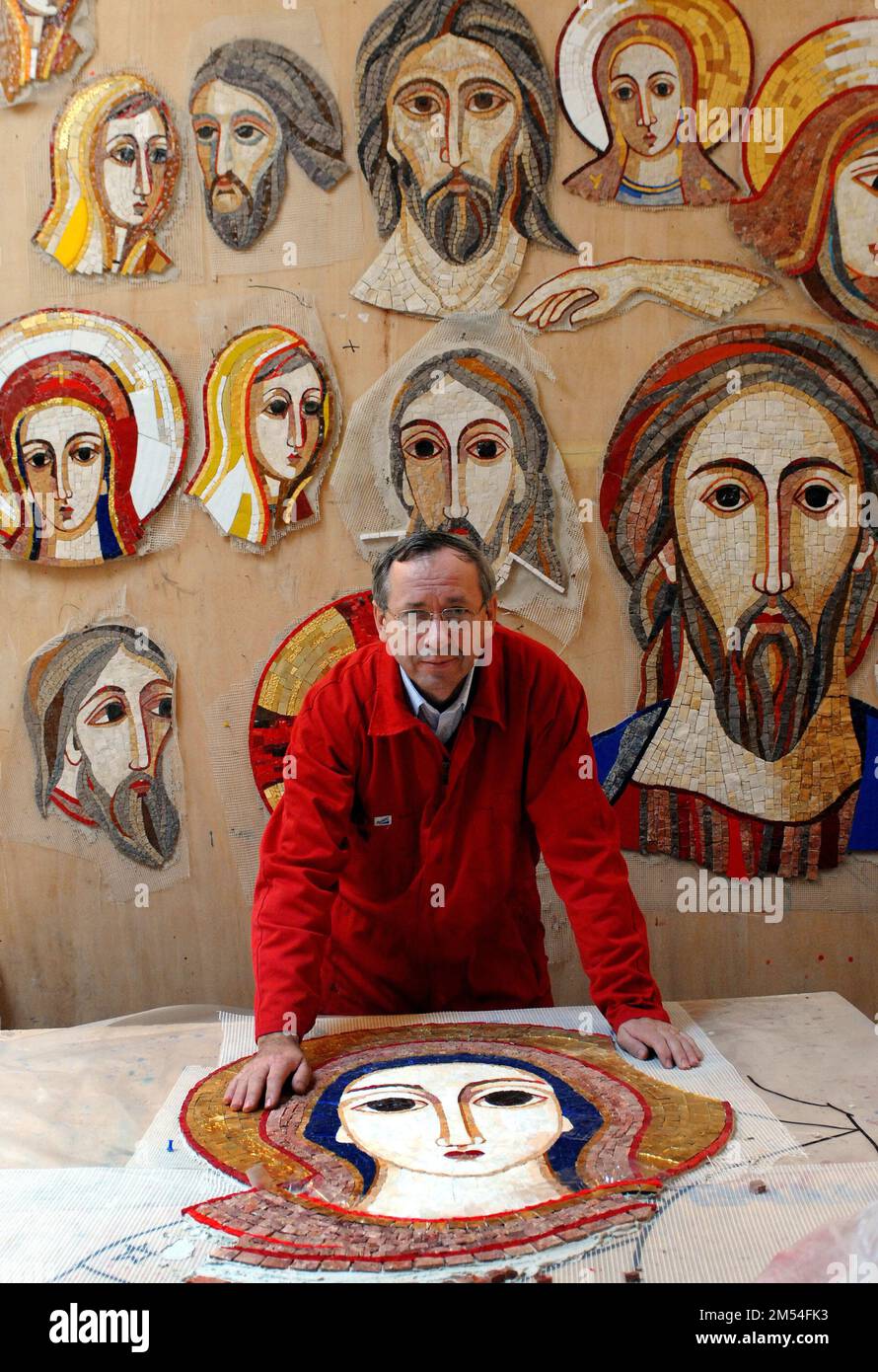 - File photo of Father Marko Ivan Rupnik at the ‘Aletti’ workshop in ...