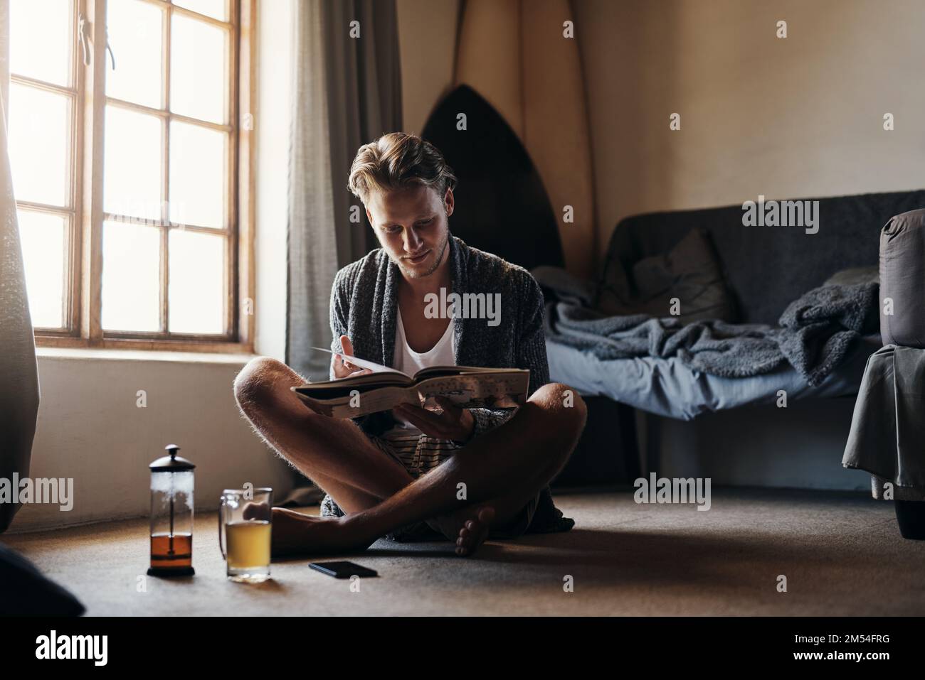 Worm guy hi-res stock photography and images - Alamy