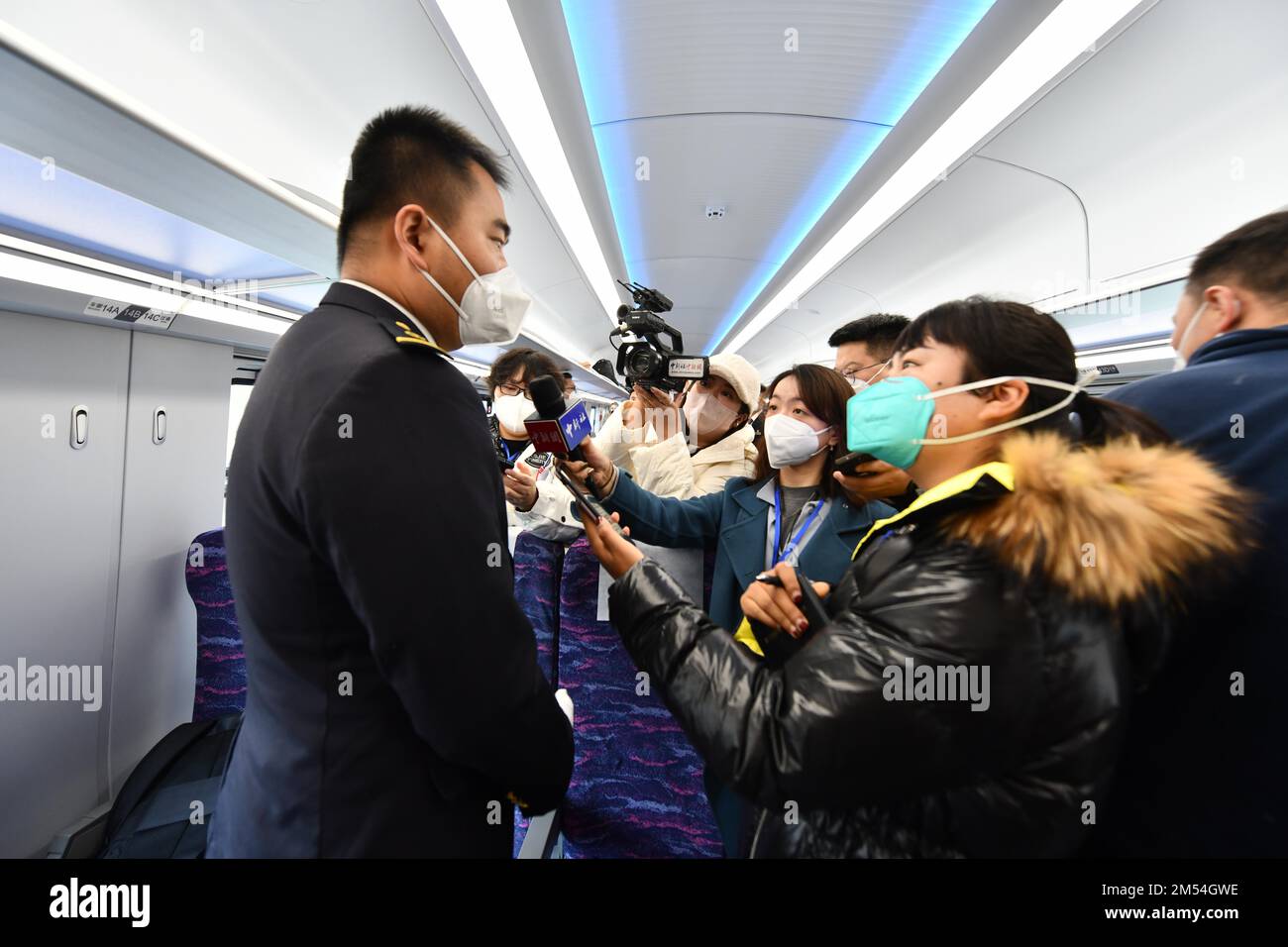 Media reporters experienced a trial run on a new CR200J Fuxing bullet ...