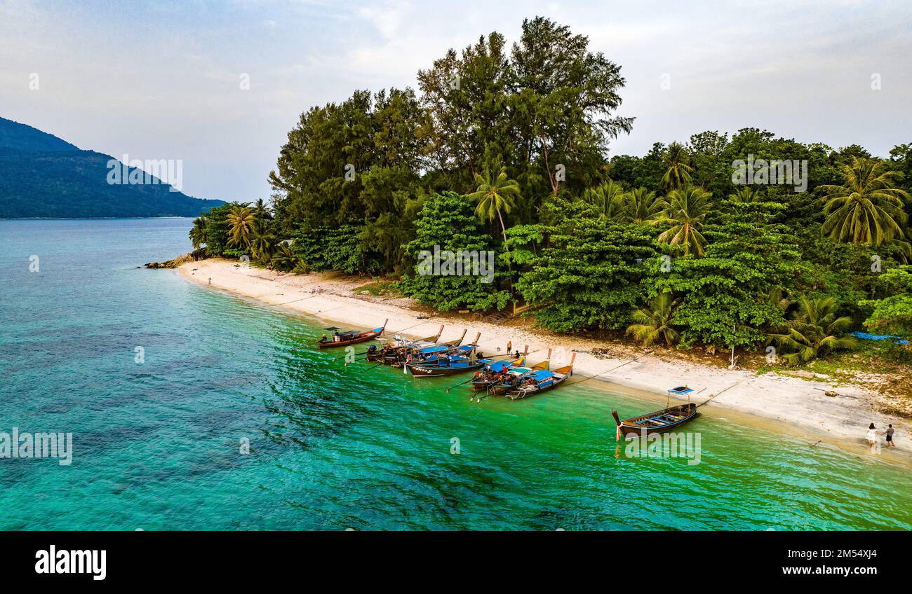 Aerial view of Sunset beach in koh Lipe, Thailand Stock Photo - Alamy