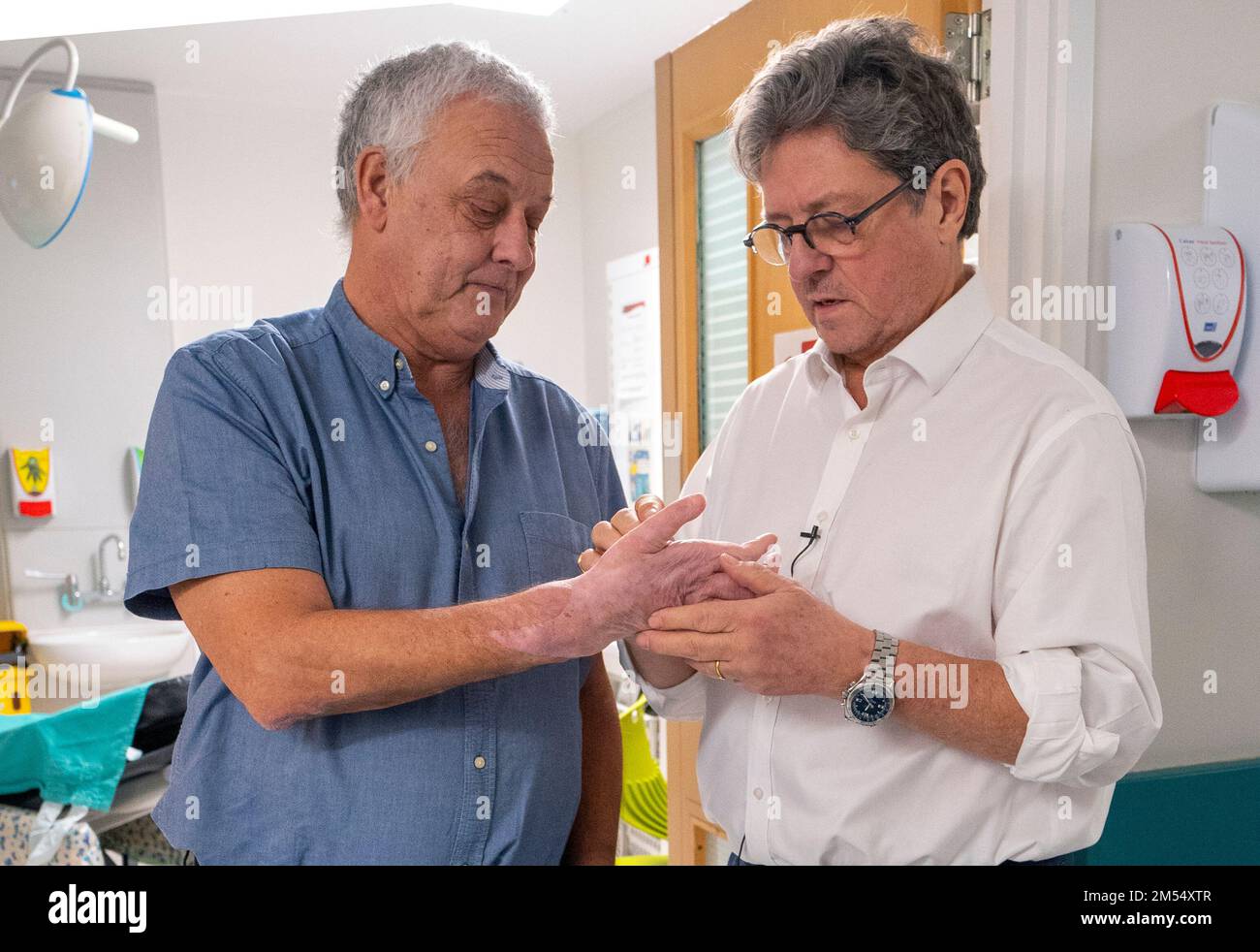 Mark Cahill, who was the first person in the UK to have a hand ...