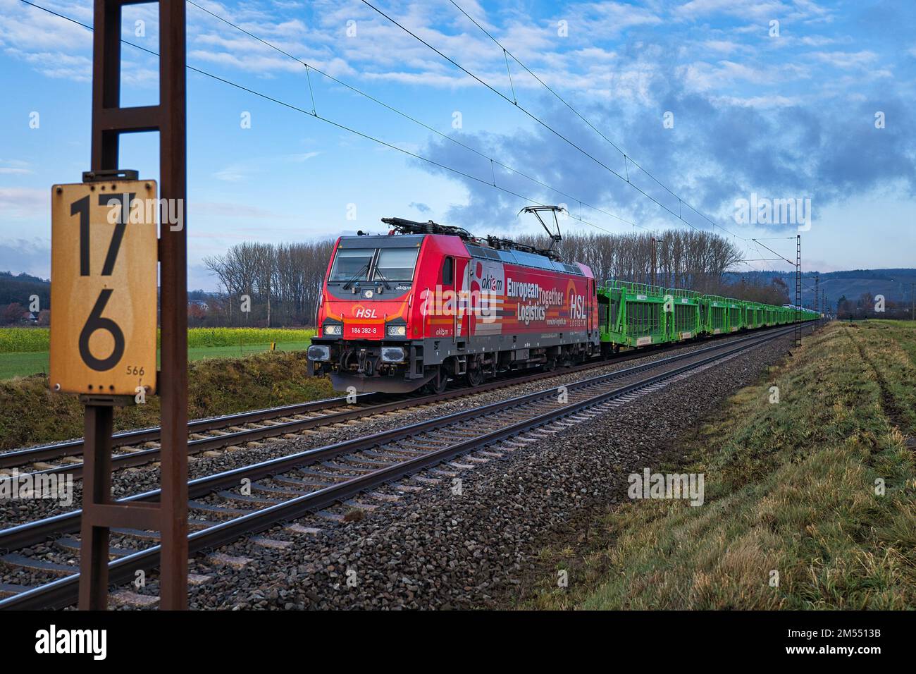 A class 186 locomotive, Bombardier TRAXX driving from HSL through the ...