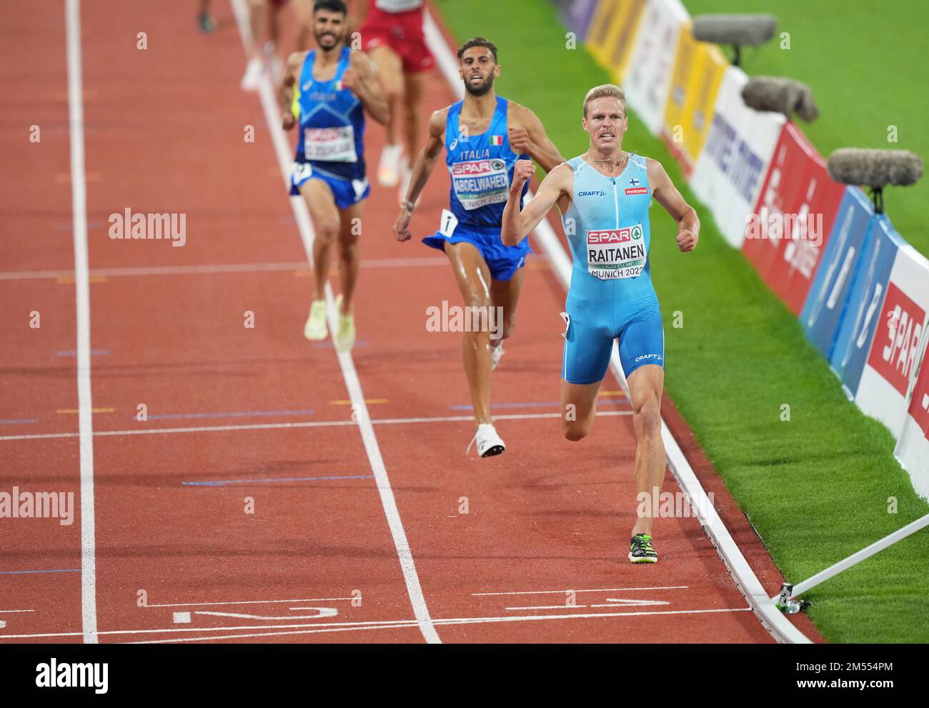 Topi Raitanen winning the 3000m steeplechase at the 2022 European ...