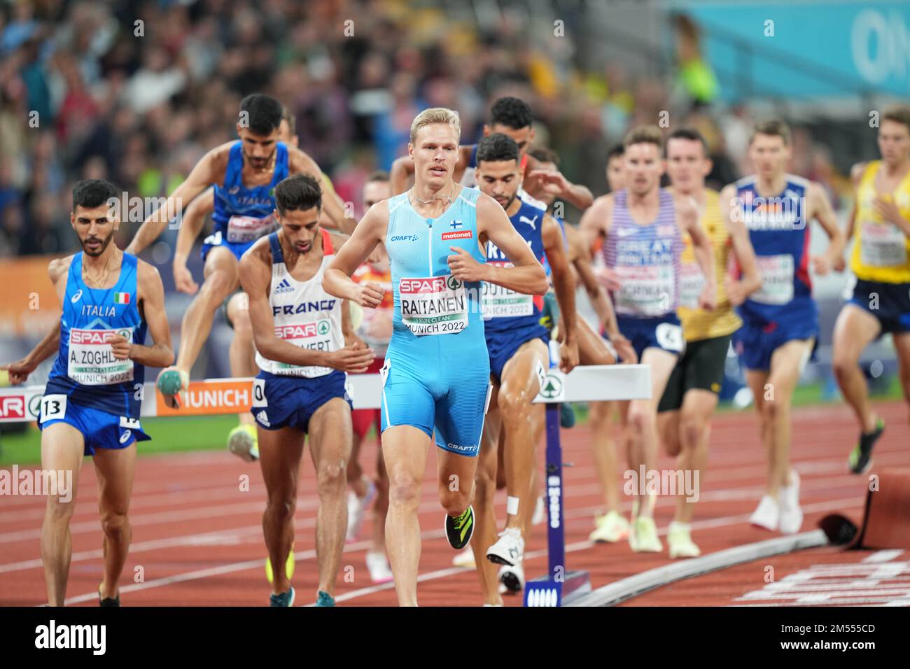 Topi Raitanen leading the race and participating in the 3000 meter ...