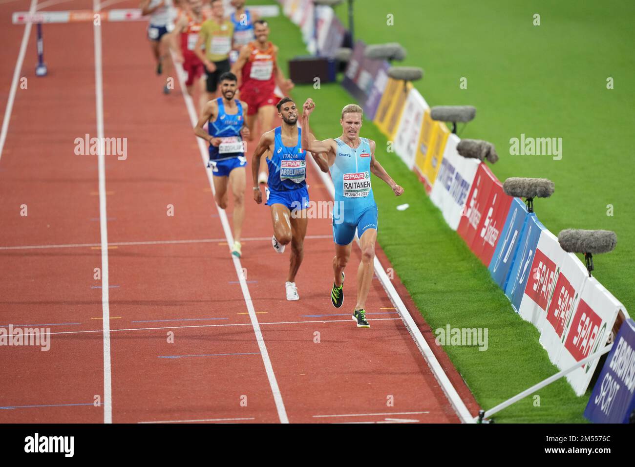 Topi Raitanen winning the 3000m steeplechase at the 2022 European ...