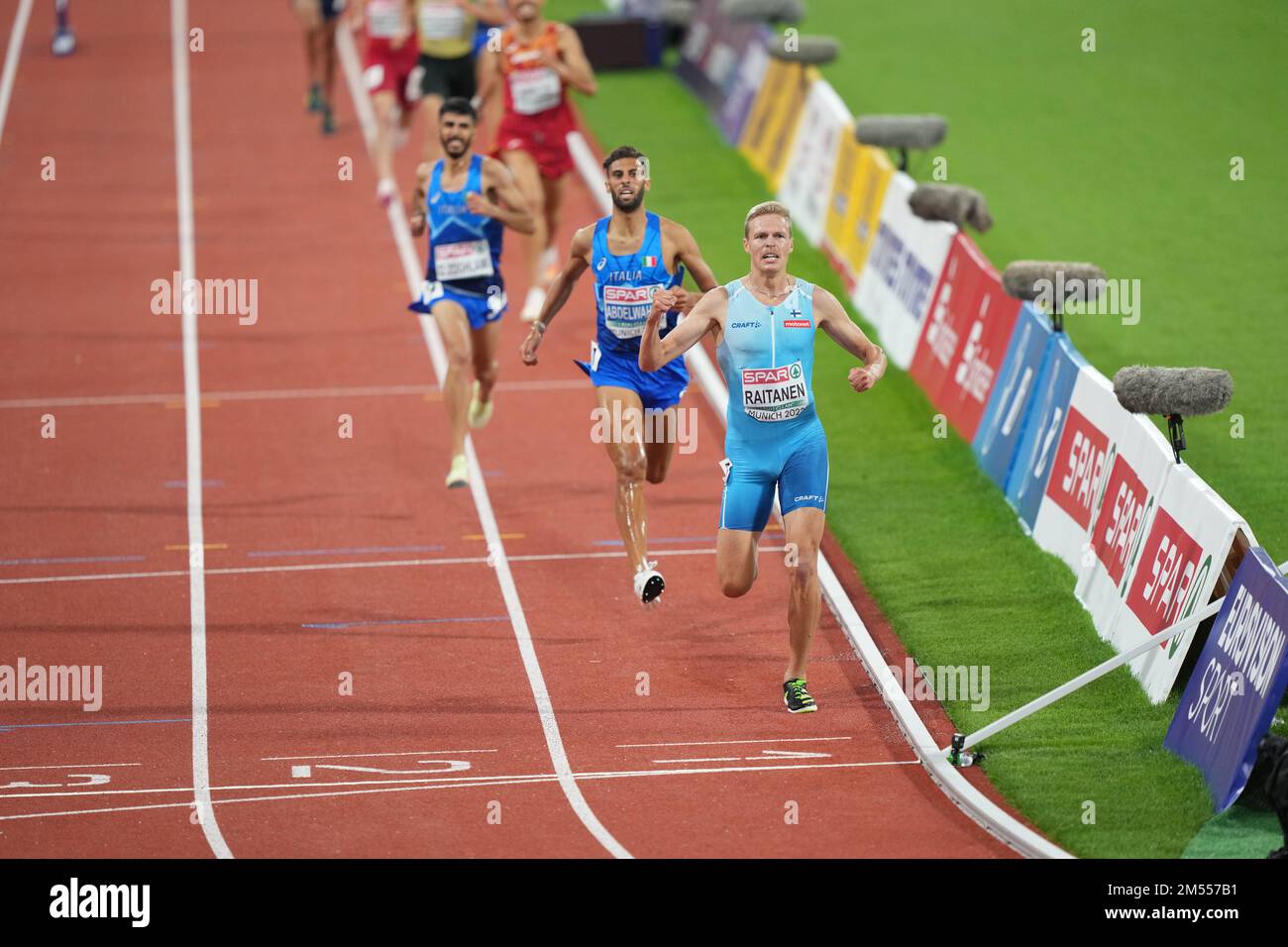 Topi Raitanen winning the 3000m steeplechase at the 2022 European ...
