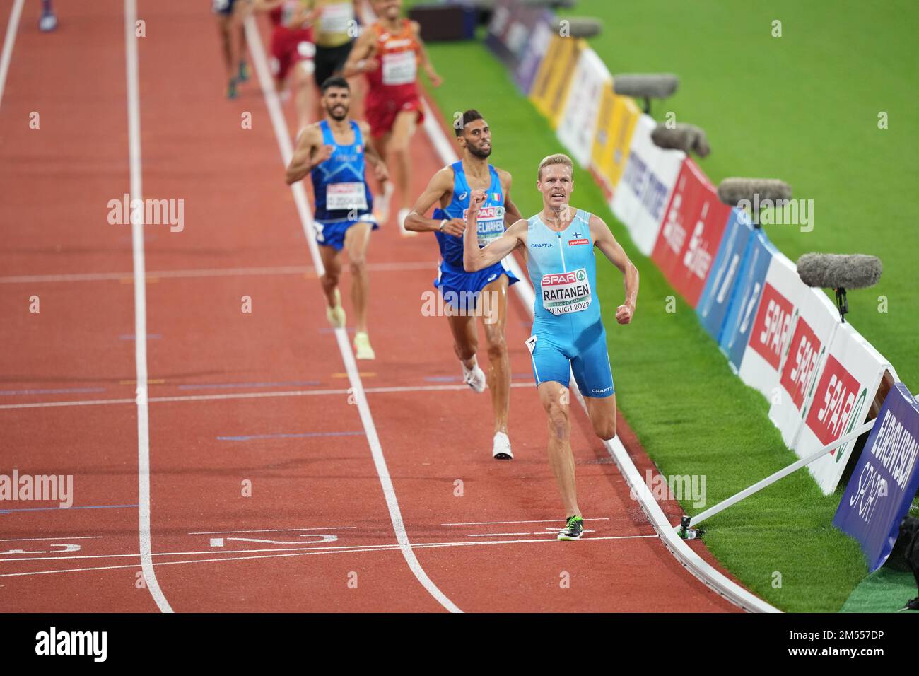 Topi Raitanen winning the 3000m steeplechase at the 2022 European ...