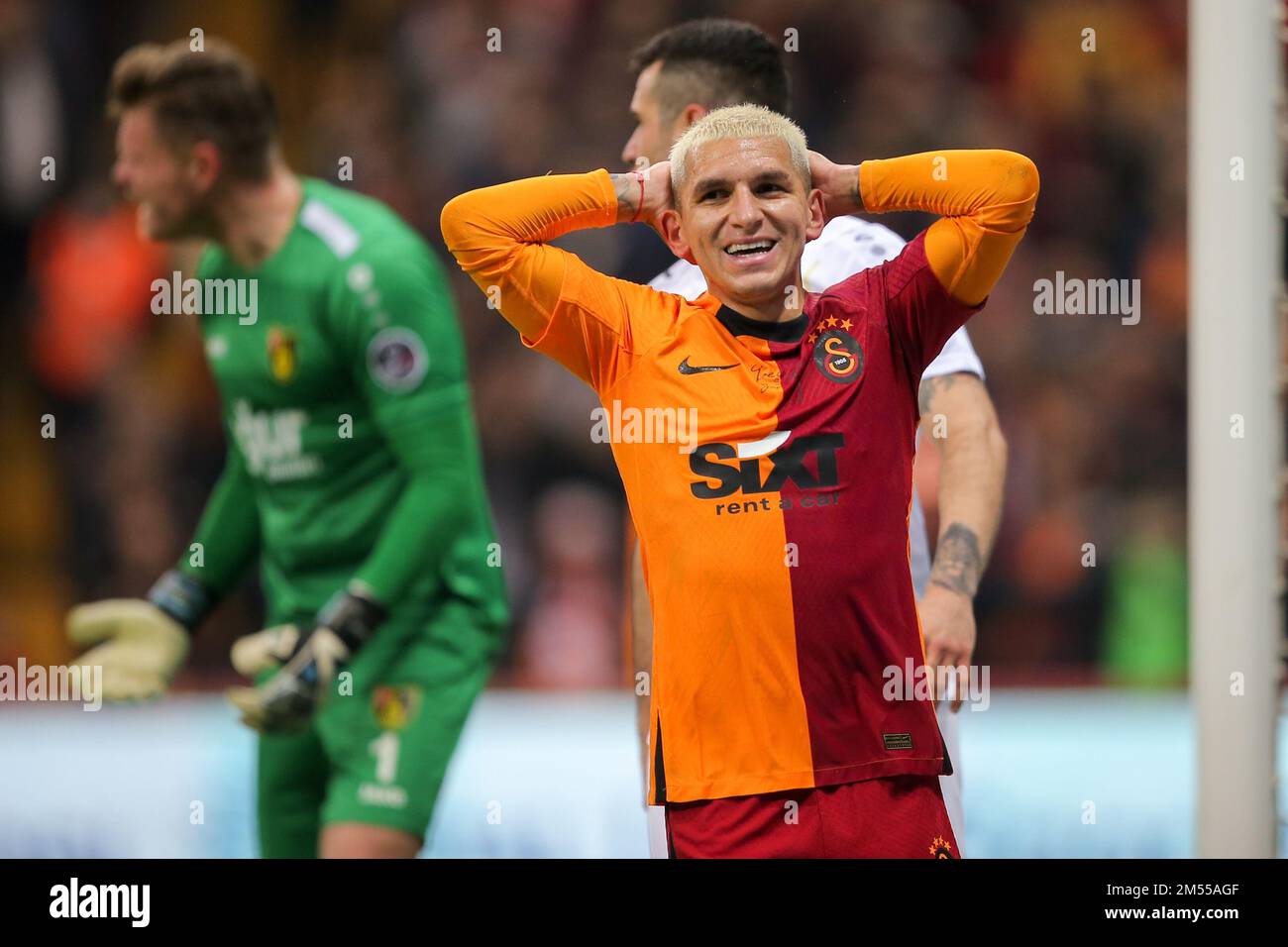ISTANBUL, TURKEY - DECEMBER 25: Lucas Torreira of Galatasaray reacts ...