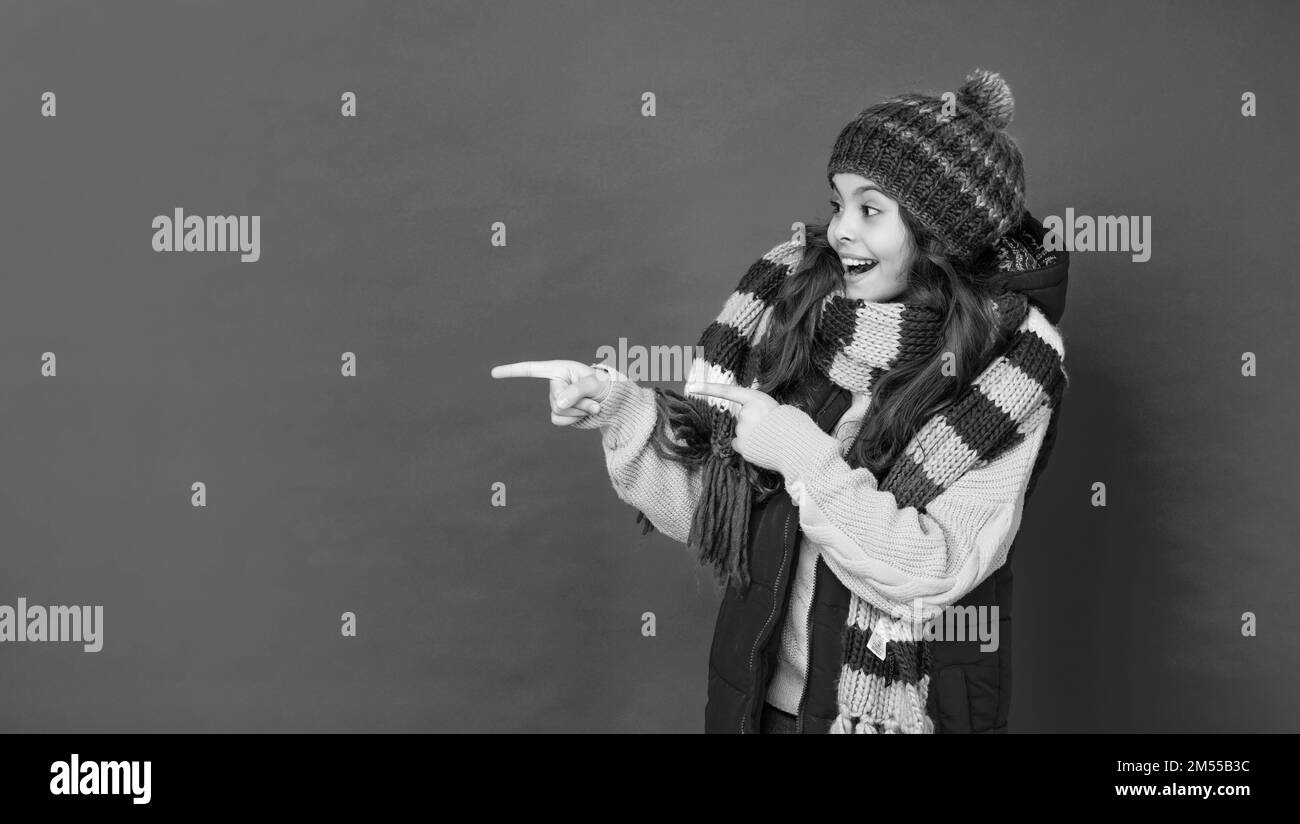 Happy girl pointing finger Black and White Stock Photos & Images - Alamy