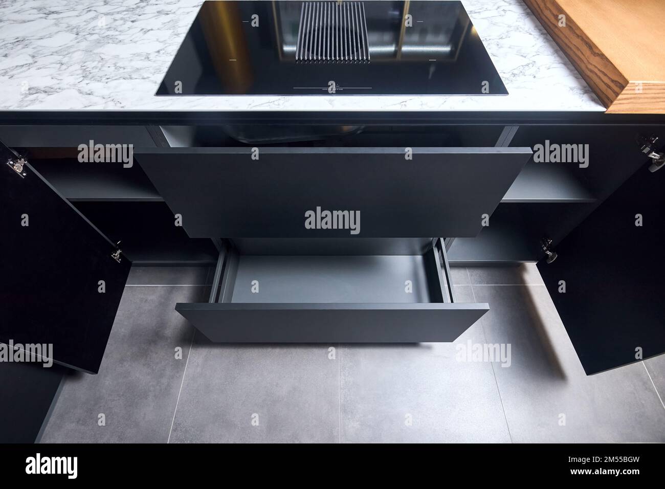 Induction cooker black glass hob with integrated hood or aspirating ...