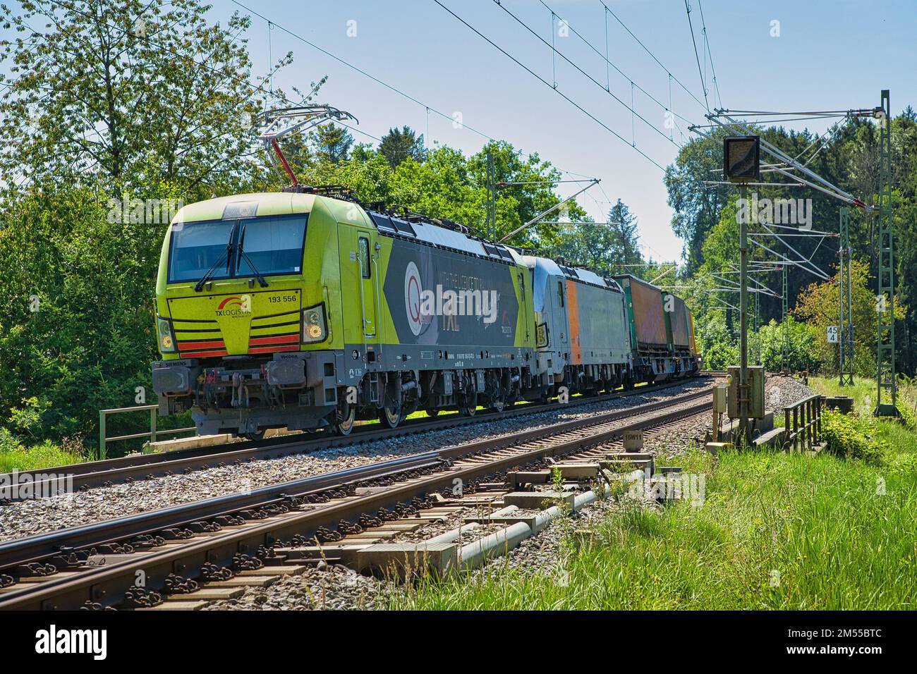 A SETG train of Siemens Vectron of the 193 series passing through ...