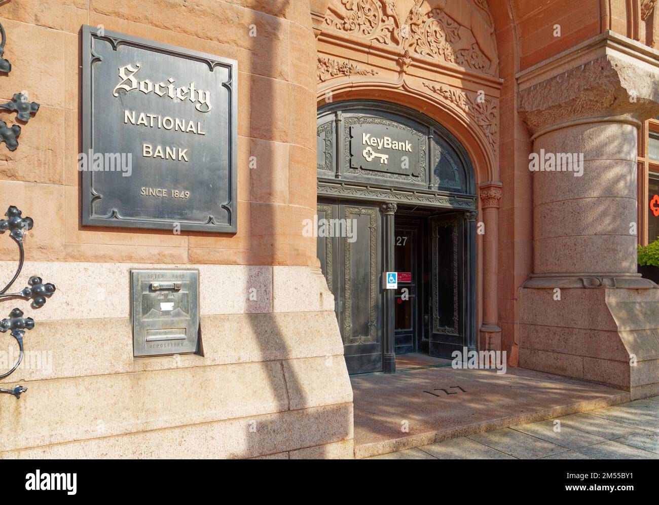 The historic Society for Savings Building, Cleveland’s tallest building ...