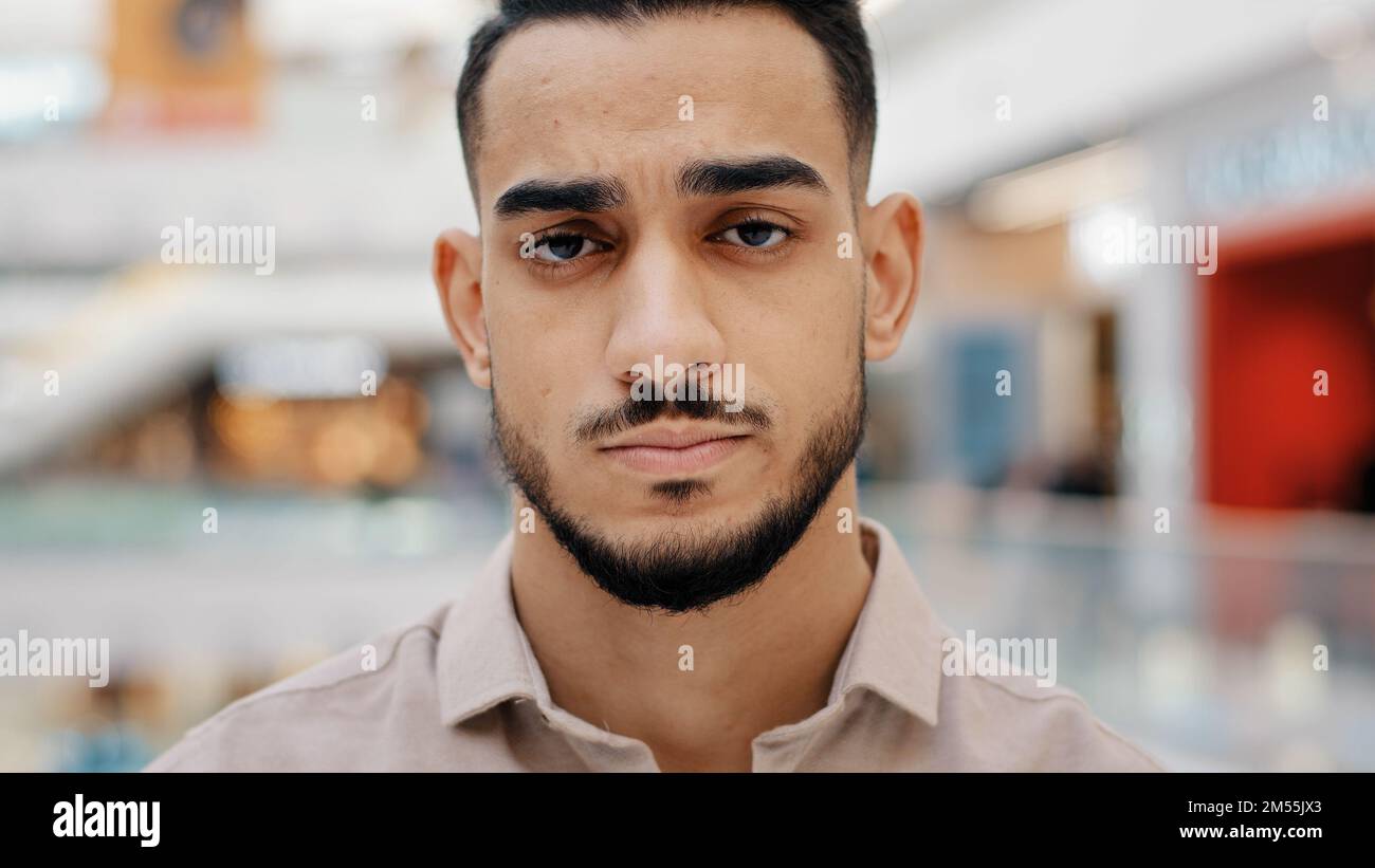 Close-up portrait male stressed face upset man sad frustrated ...