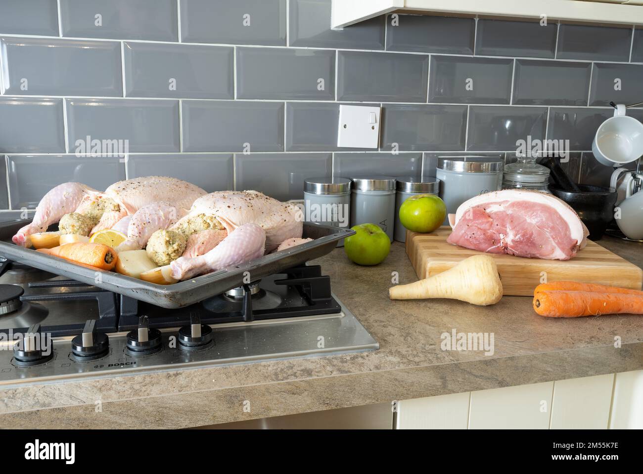 Pre heated oven hi-res stock photography and images - Alamy