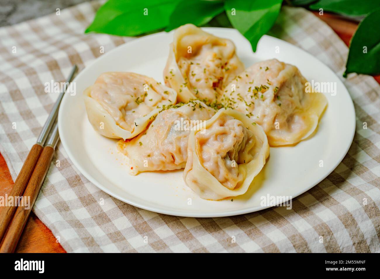 kimchimandu, Korean Kimchi dumpling : Kimchi dumplings are stuffed with ...