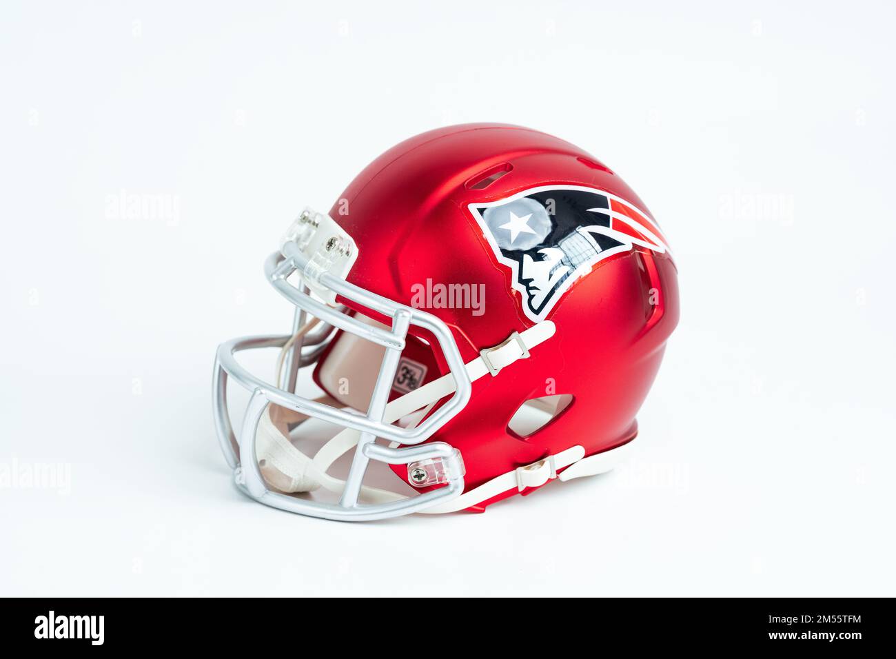 New england patriots helmet hi-res stock photography and images - Alamy