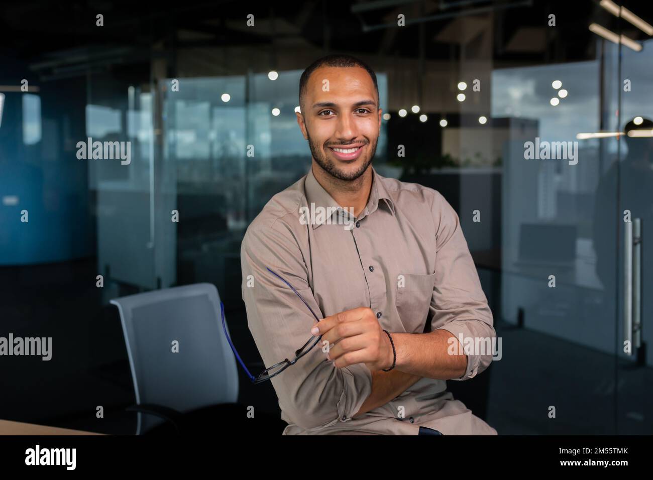 Portrait of african american businessman in office, man in shirt ...