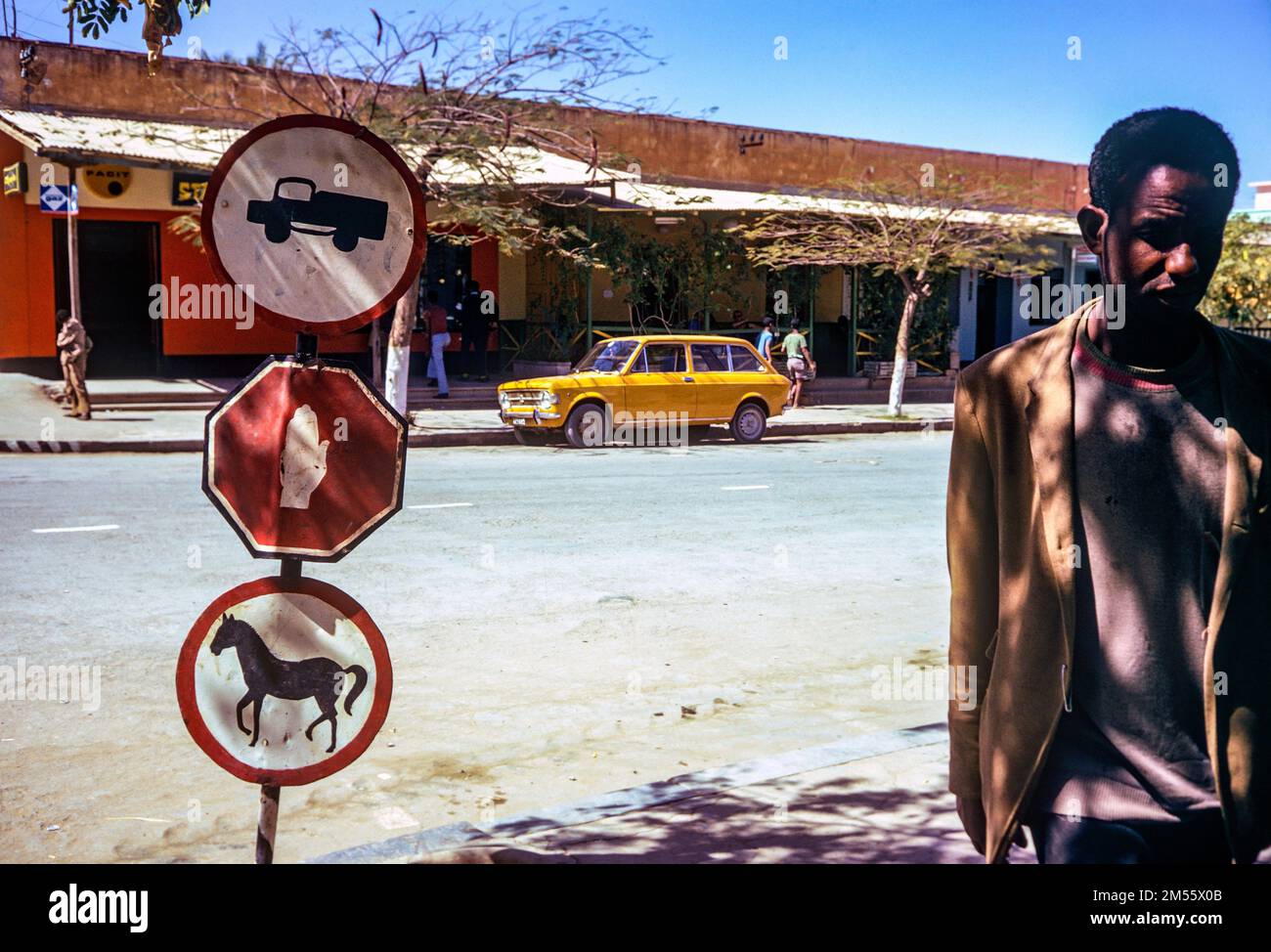 Man car roadsign retro hi-res stock photography and images - Alamy