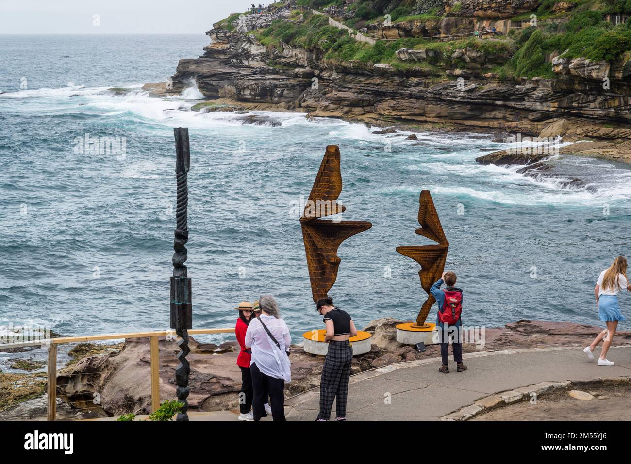 April Pine sculpture The Tidal Body, Sculpture by the Sea 2022, the ...