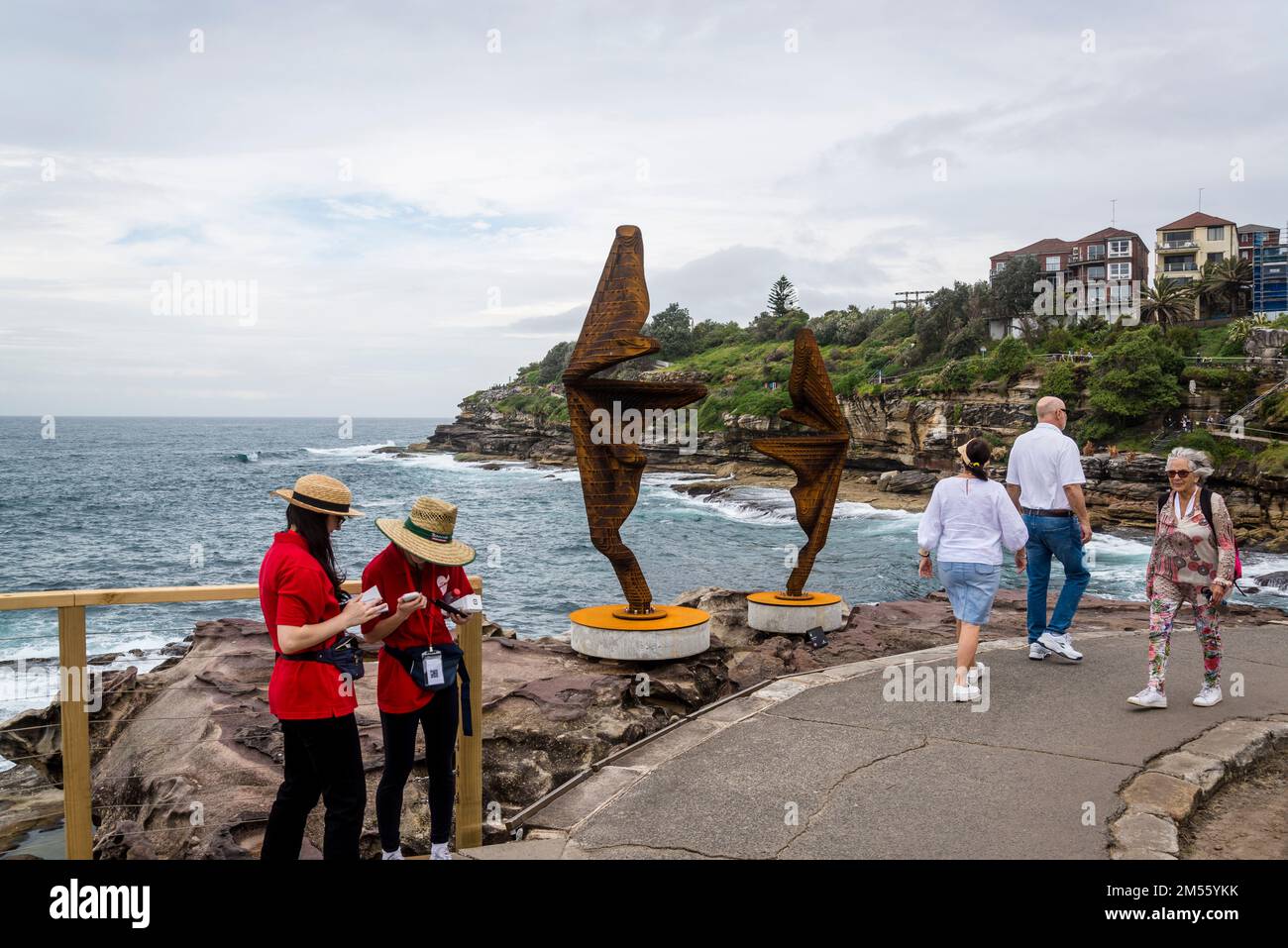 April Pine sculpture The Tidal Body, Sculpture by the Sea 2022, the ...
