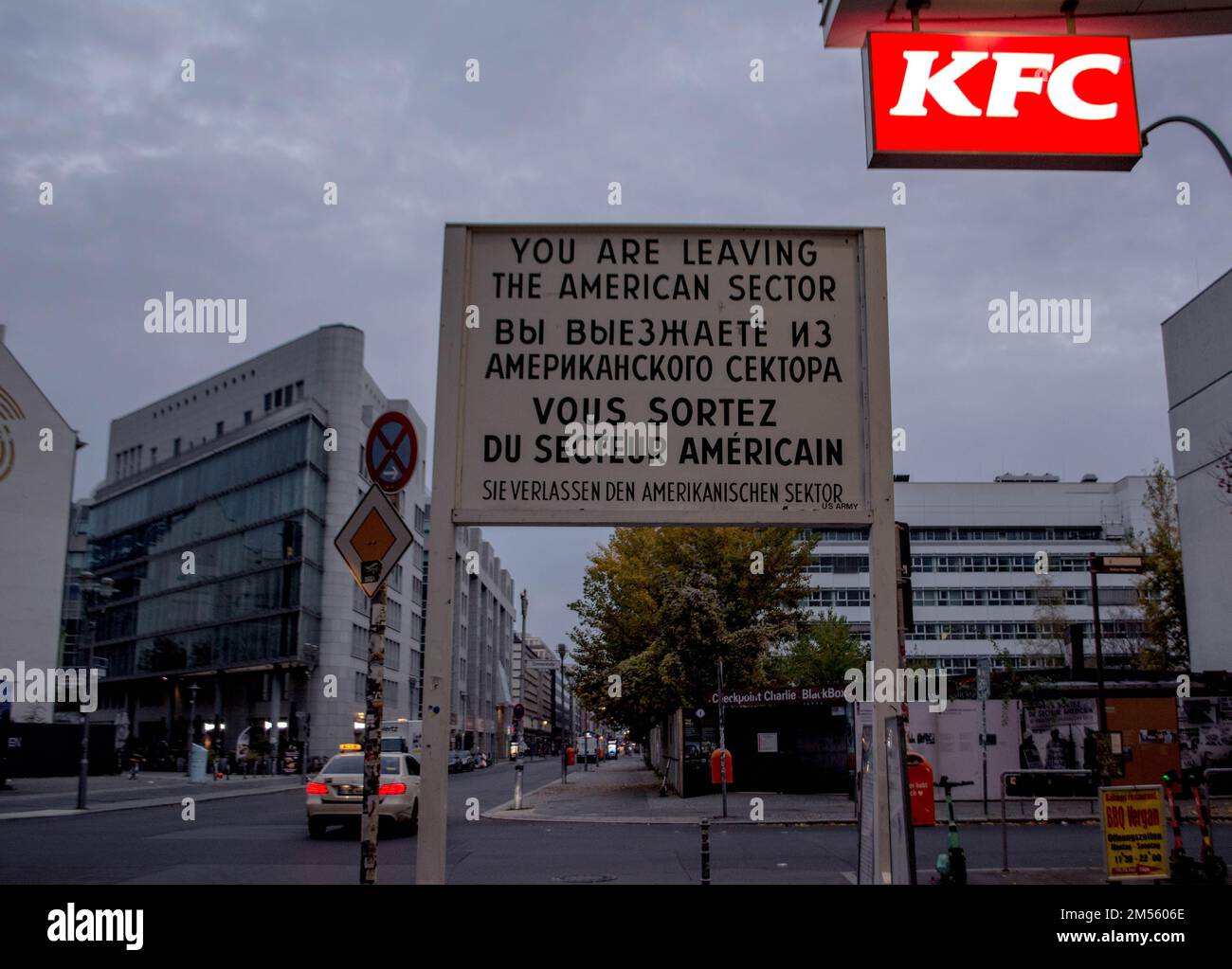 John f kennedy berlin wall hi-res stock photography and images - Alamy