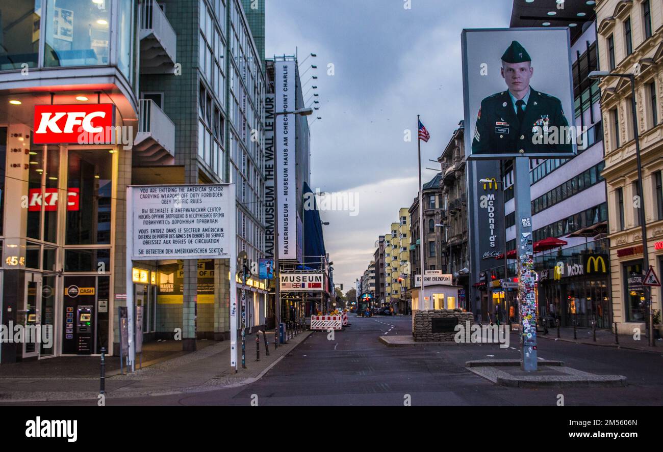 Checkpoint Charlie, Berlin, Germany Stock Photo - Alamy