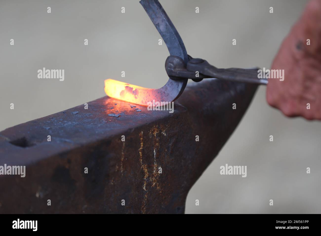 Horse shoe block hi-res stock photography and images - Alamy