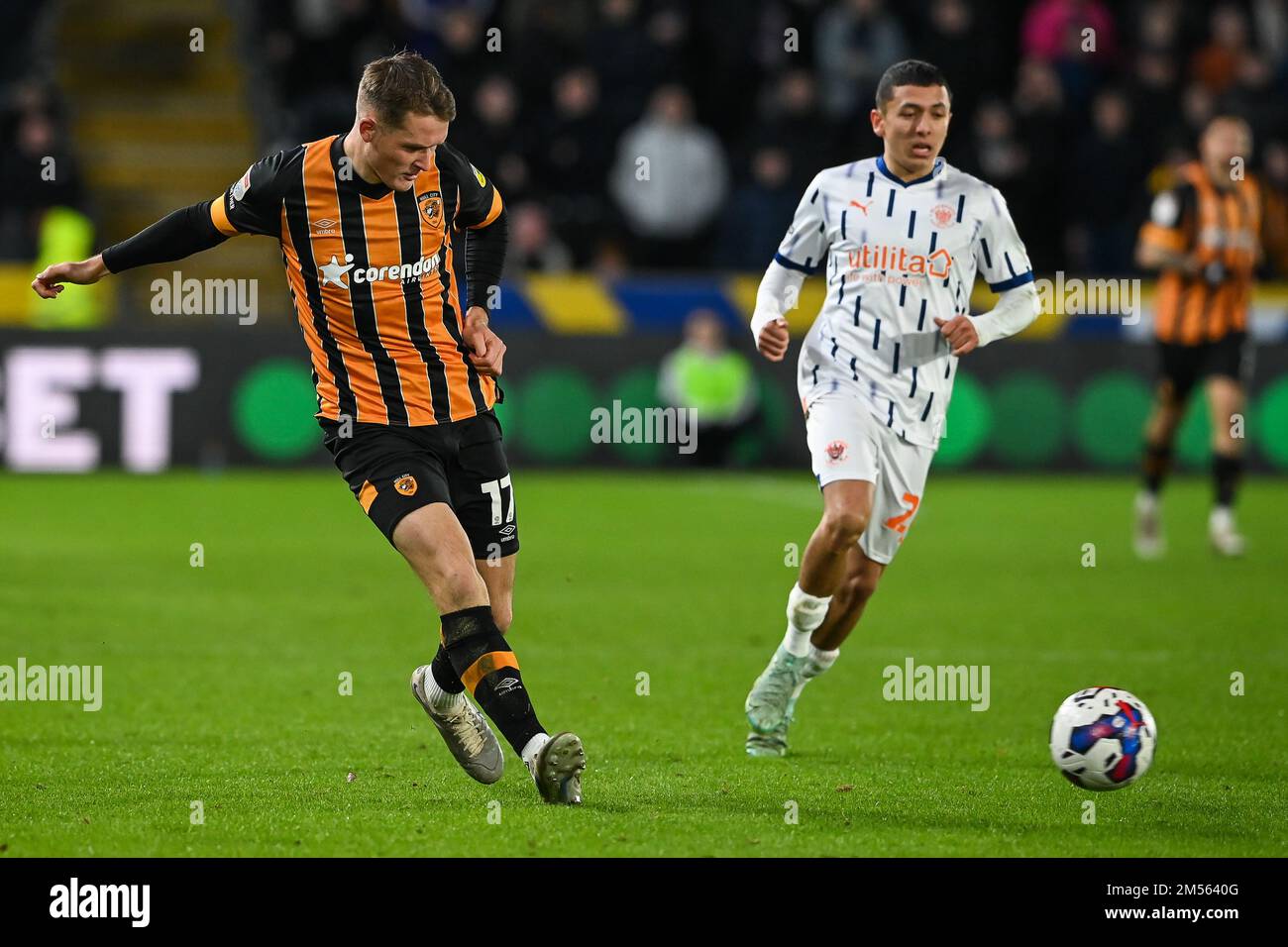 Sean McLoughlin #17 of Hull City during the Sky Bet Championship match ...