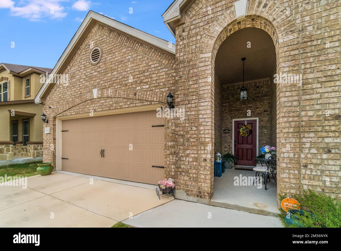 the front view of a home Stock Photo - Alamy