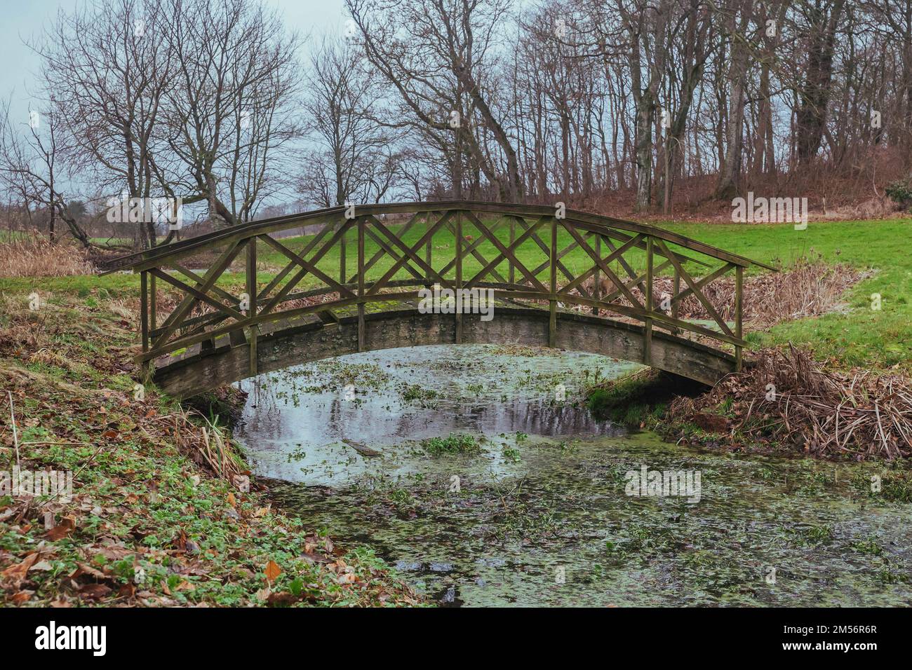 Rotten bridge hi-res stock photography and images - Alamy