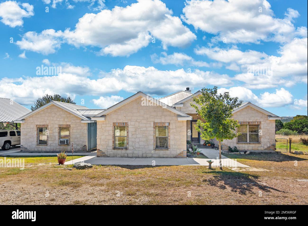 the front view of a home Stock Photo - Alamy