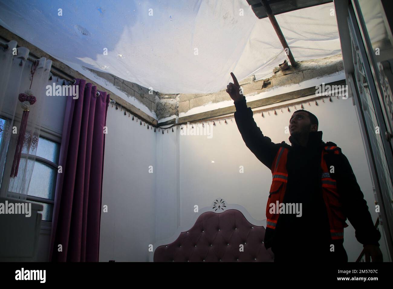 Jabalia, Gaza Strip, Palestine. 26th Dec, 2022. Gaza, Palestine. 26 ...