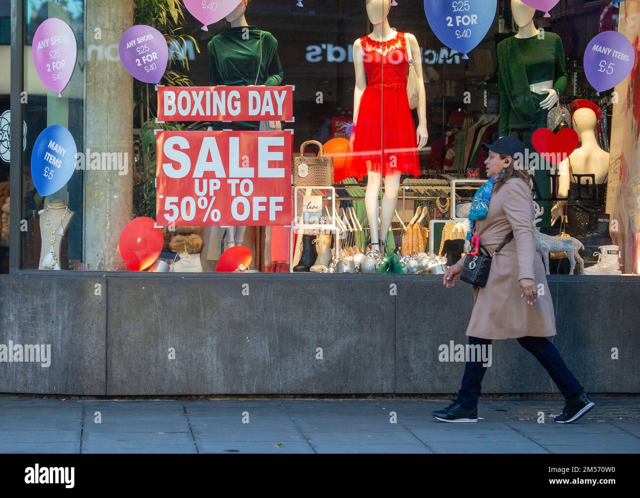 London, England, UK. 26th Dec, 2022. Shoppers are seen on Oxfordt ...