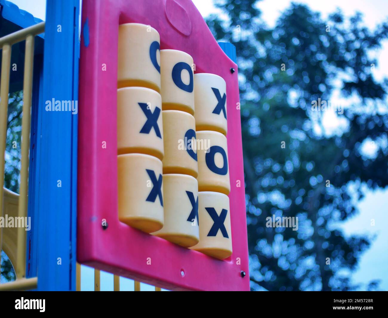 X and o game hi-res stock photography and images - Alamy