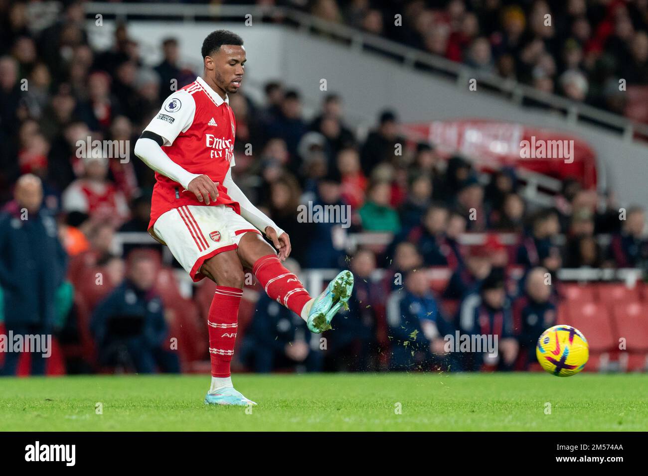 Gabriel magalhaes arsenal 2022 hi-res stock photography and images - Alamy