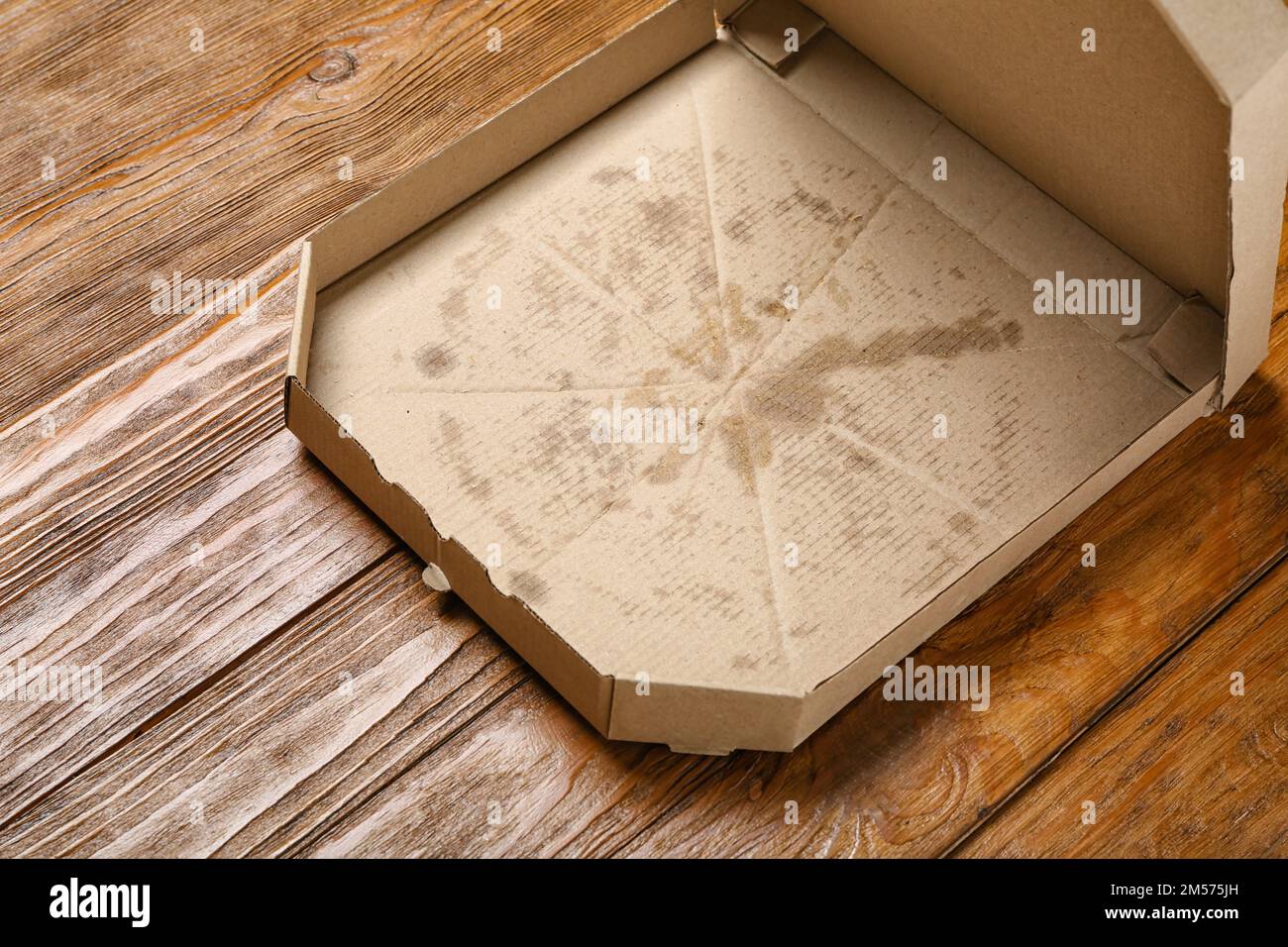 Greasy pizza box hi-res stock photography and images - Alamy