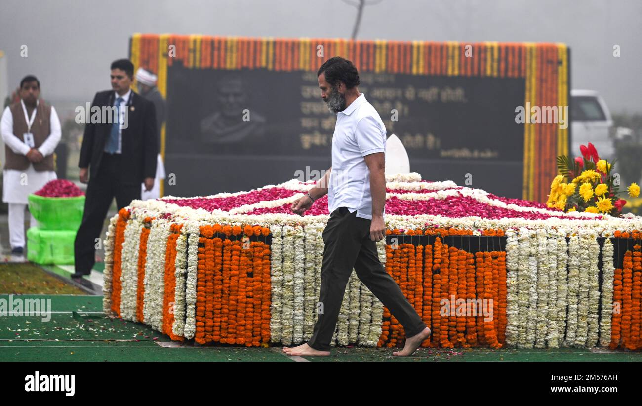 NEW DELHI, INDIA - DECEMBER 26: Congress Leader Rahul Gandhi pays ...