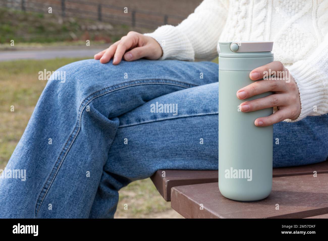 eco friendly habits hand gesture using tumbler Stock Photo - Alamy