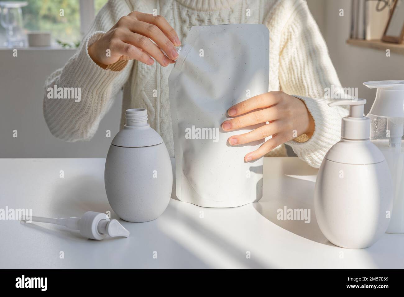 Refill containers hi-res stock photography and images - Alamy