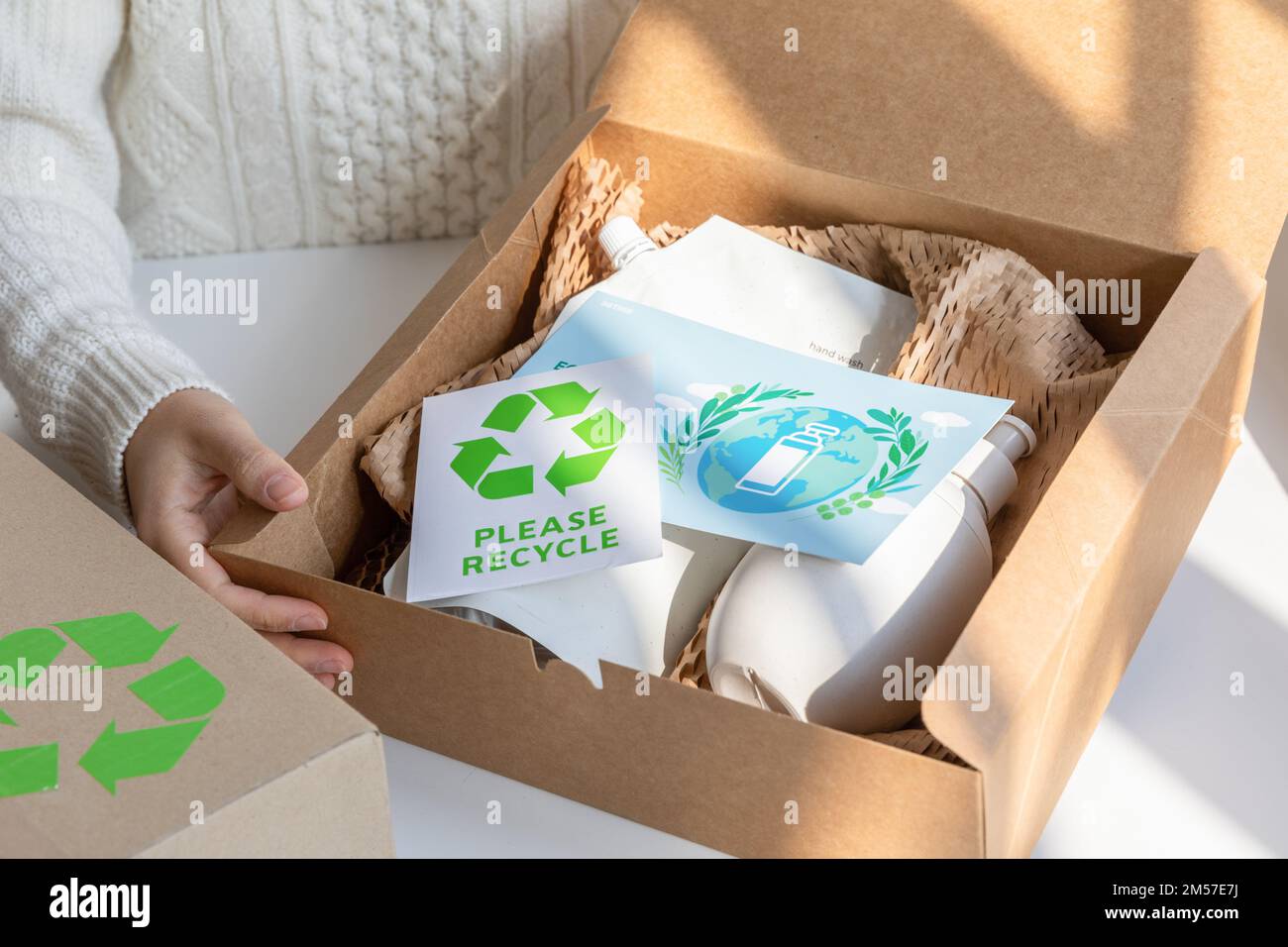 Echo packaging hi-res stock photography and images - Alamy