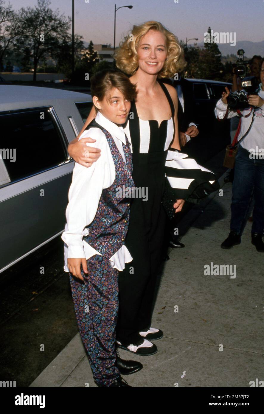 Cybill Shepherd and Clementine Ford at the "Phantom of the Opera" Los ...