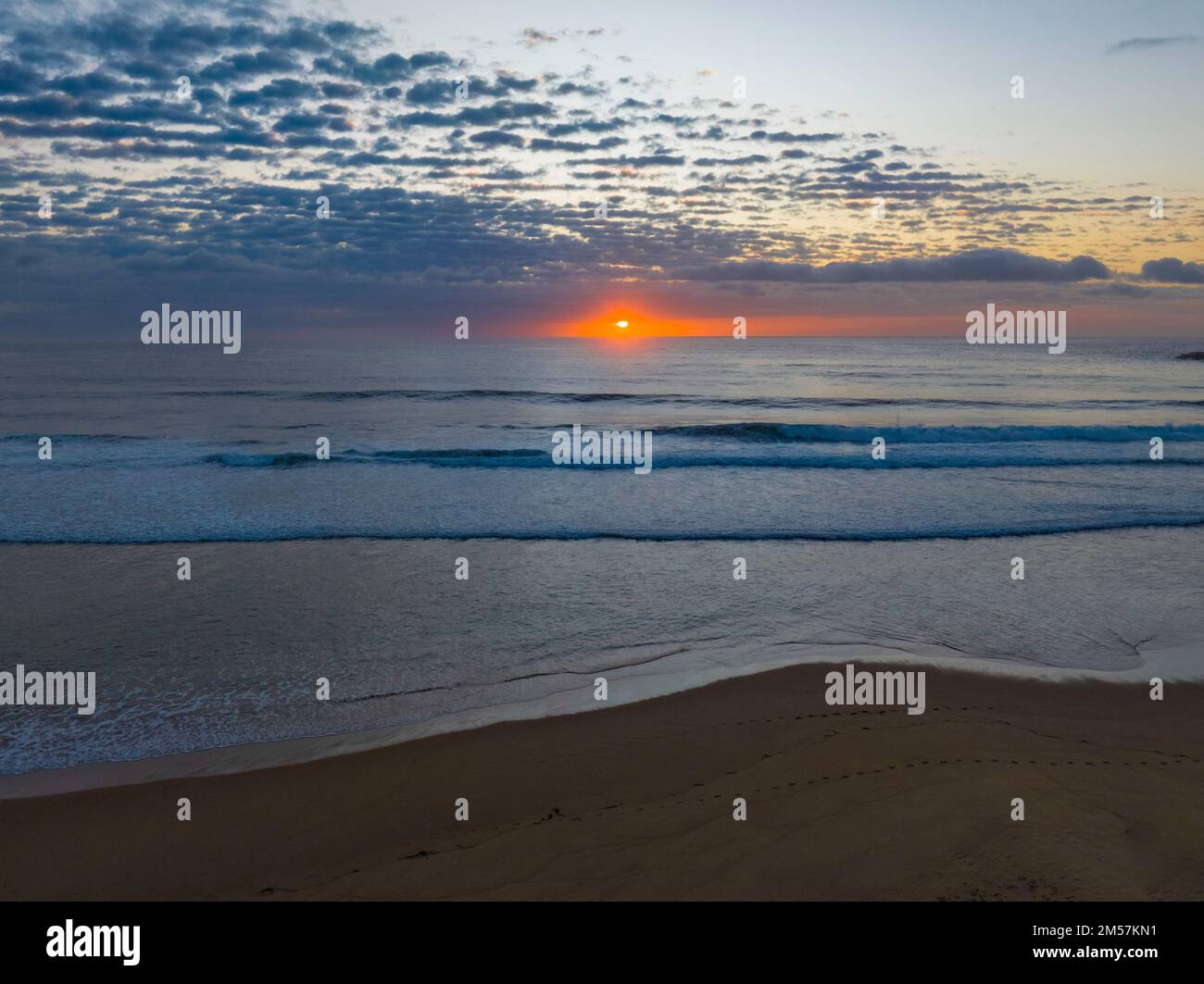 Fanning out hi-res stock photography and images - Alamy