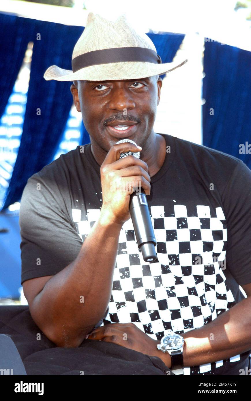 Bebe Winans rehearsing for A Starry Night Tribute to Quincy Jones ...