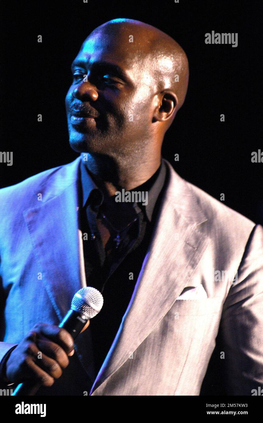 Bebe winans hi-res stock photography and images - Alamy