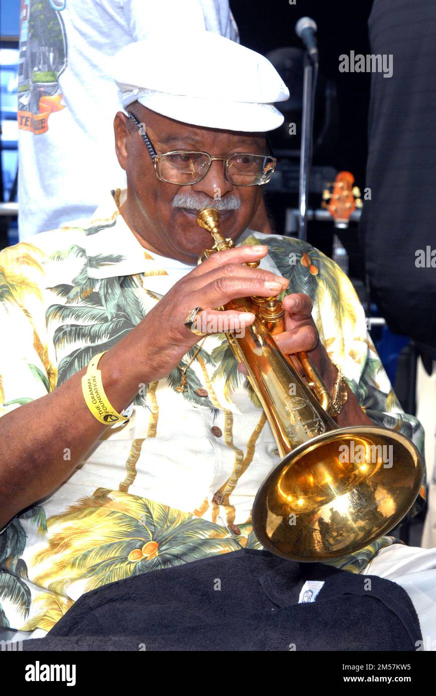 Clark Terry rehearsing at A Starry Night Tribute to Quincy Jones Credit ...