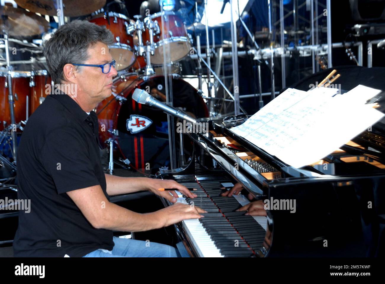 David Foster rehearsing for A Starry Night Tribute to Quincy Jones ...