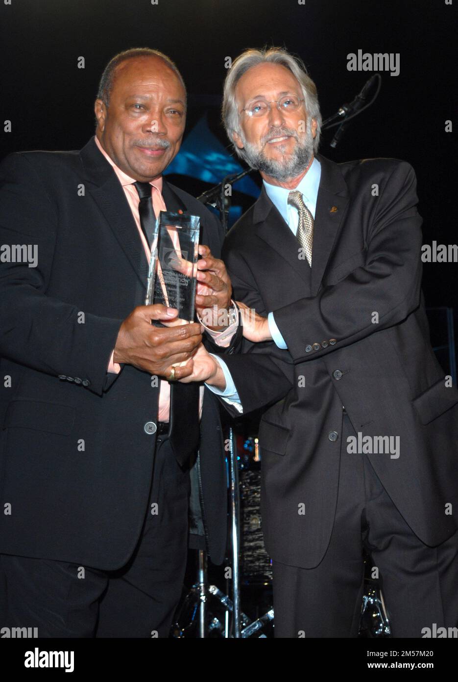 Quincy Jones accepting his Award from Neil Portnow at A Starry Night ...