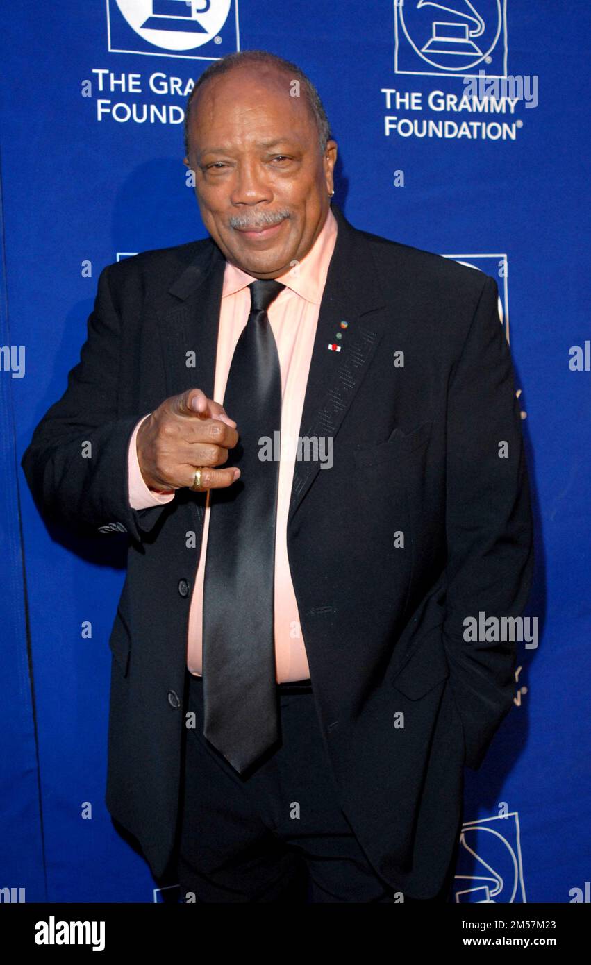 Quincy Jones arriving at A Starry Night Tribute to Quincy Jones Credit ...